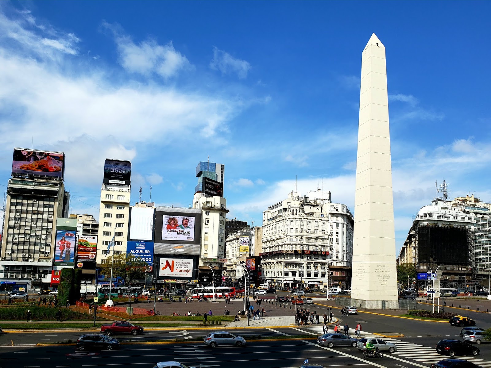 VIAJERO RODANTE: Emblema de la ciudad de Buenos Aires, El Obelisco