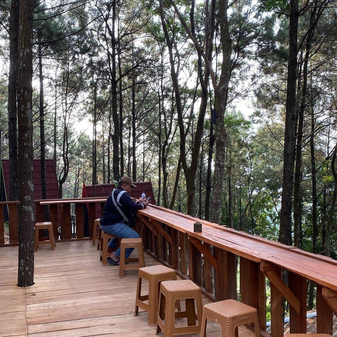 Lokasi dan Harga Menu Alas Pacet Coffee & Nature Mojokerto
