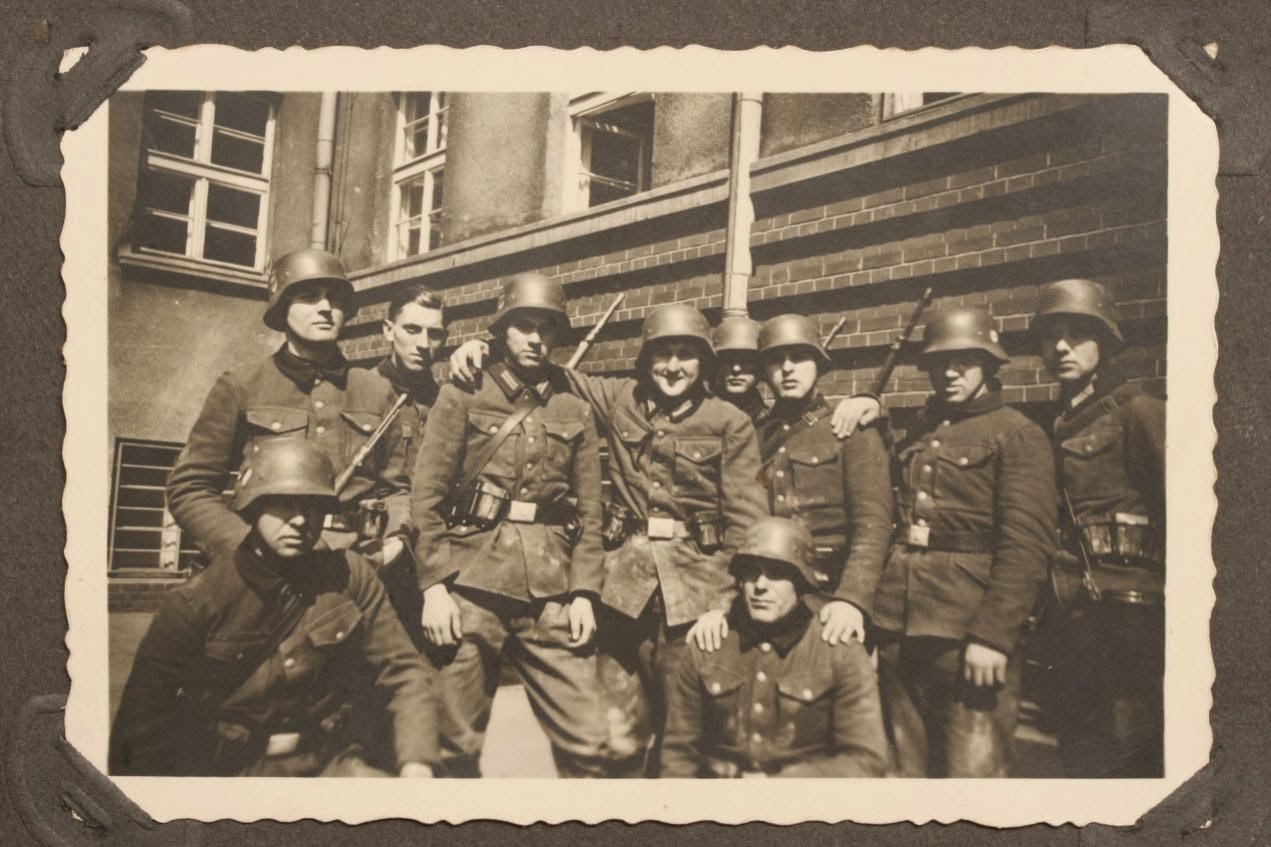 NAZI JERMAN: Foto 4. SS-Polizei-Panzergrenadier-Division