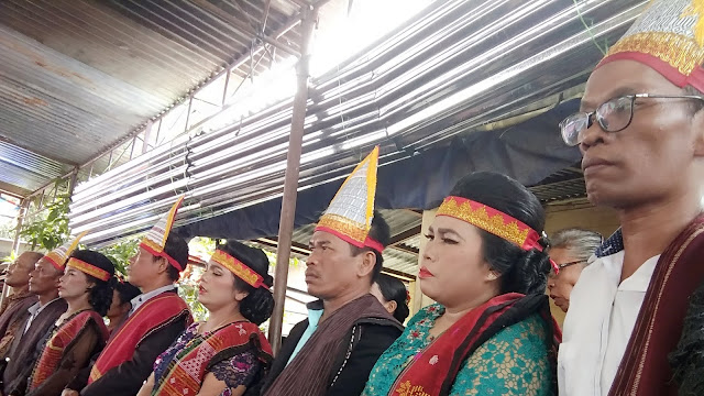 Inkulturasi Liturgi Gereja Katolik - Lusius Sinurat Inkulturasi Liturgi Gereja Katolik - Lusius Sinurat