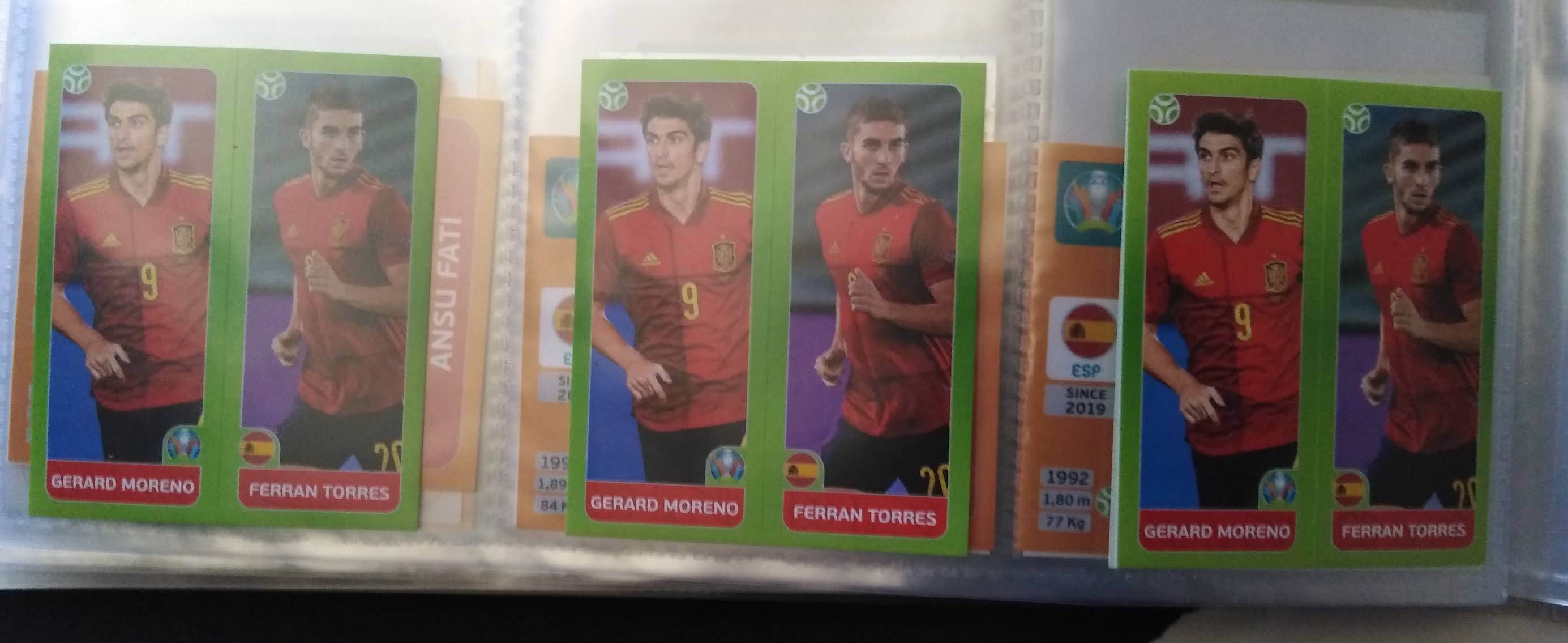 La Roja en cromos: 2021 DIFERENCIAS ENTRE VERSIONES EN JUGADORES EN ACCION