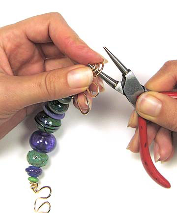 Beadlust: Photo Guide to Beading