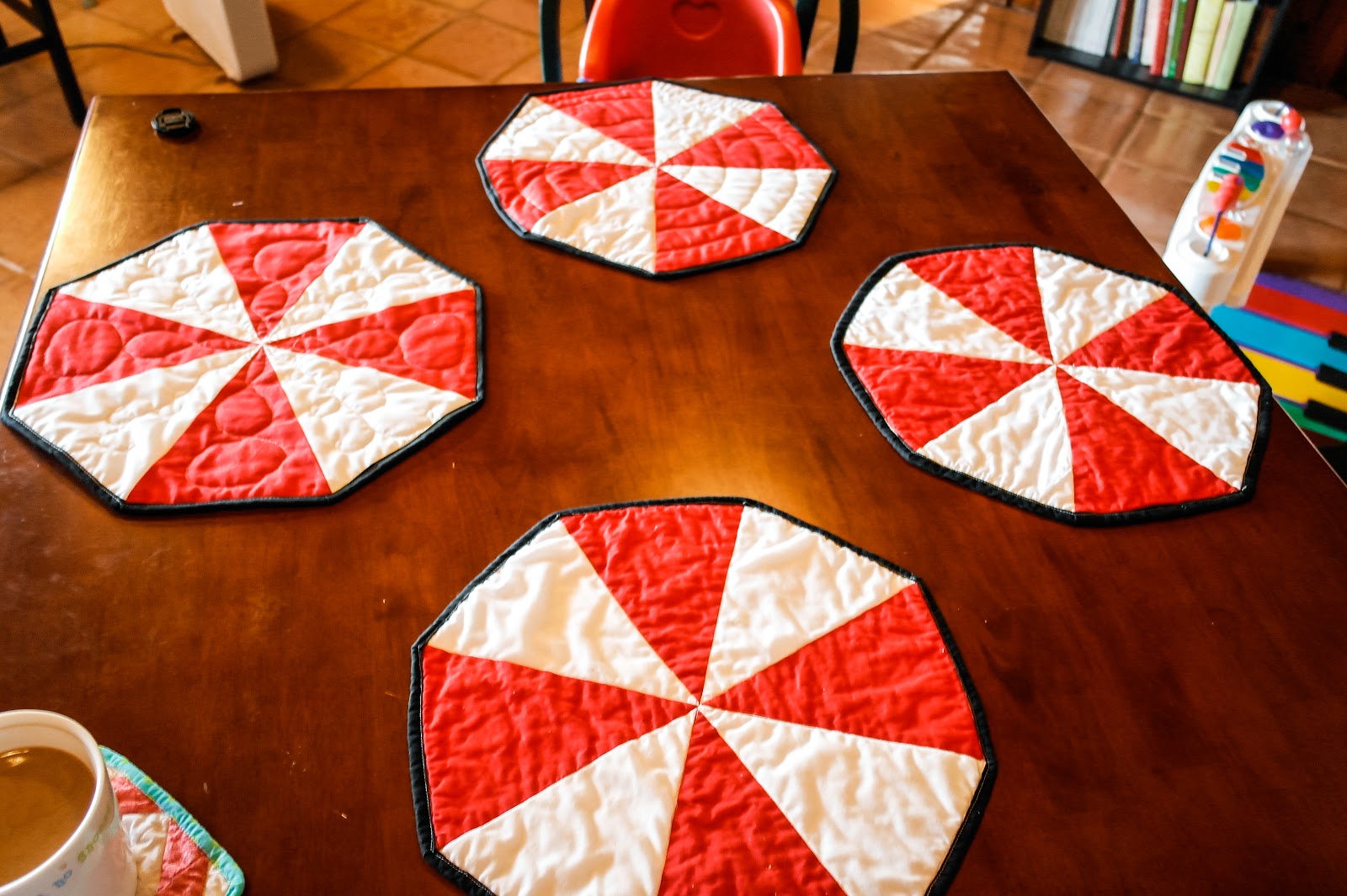 The Berry Bunch: Finished Octagonal Placemats