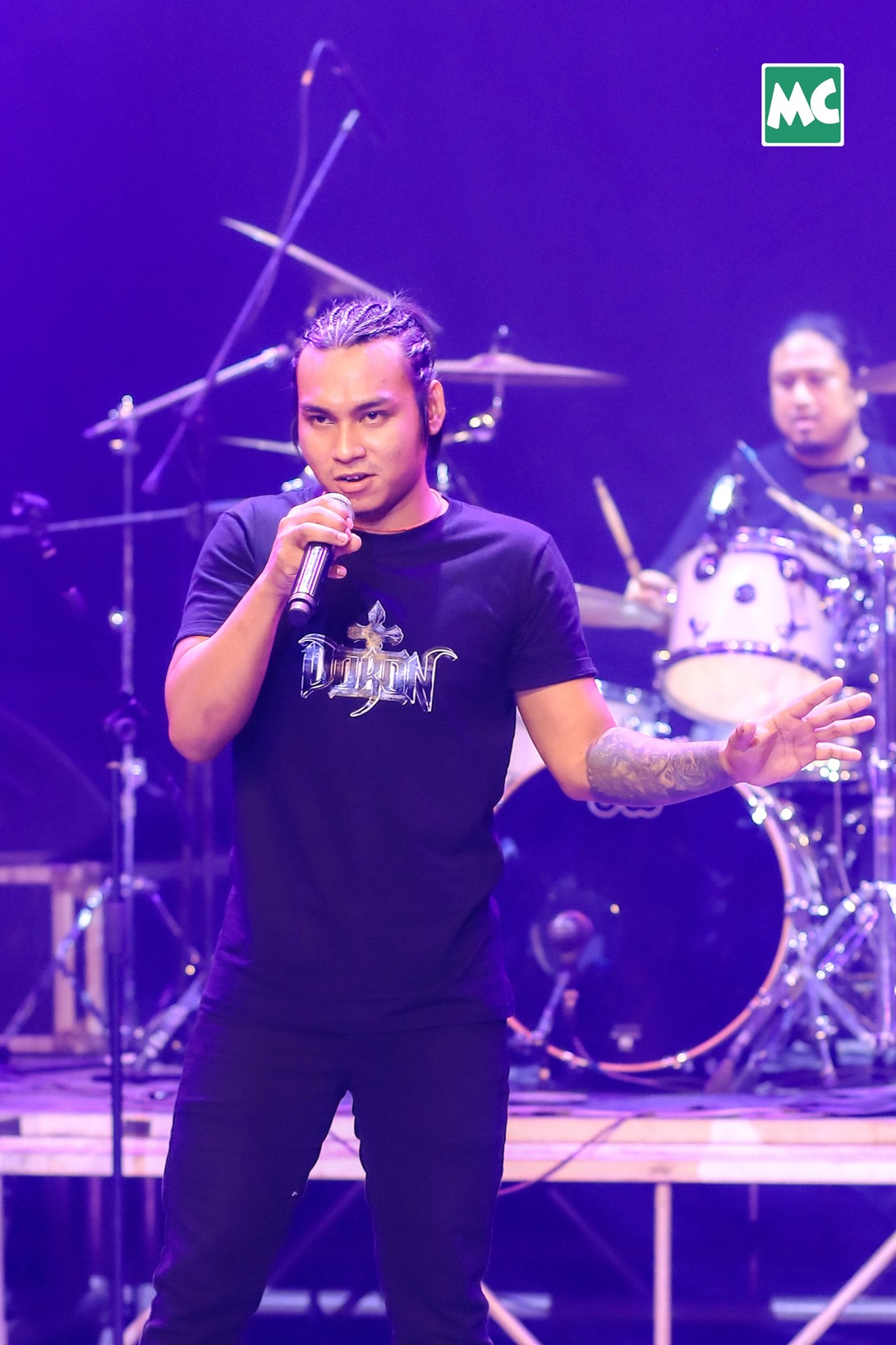 Online Private Live Show ပြုလုပ်ခဲ့တဲ့ ဖြိုးမြတ်အောင်၊ ခုပ်ပီး၊ နာနို