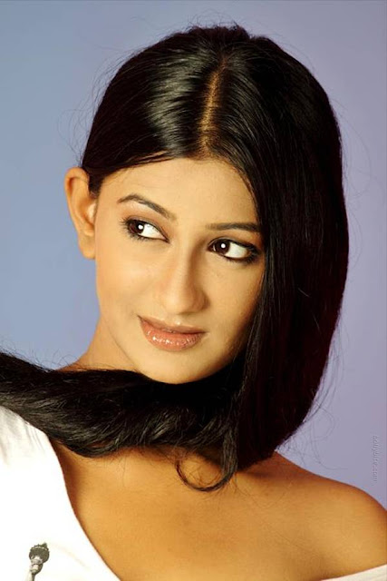 Priya Sharma Sizzling Lingerie Photos and Biography ~ Hollywood Gossip ...