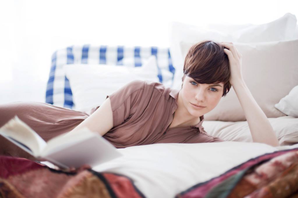 FNTM Cycle 3 6th Episode : Hästens Bed Commercials Photo Shoot - MforModels