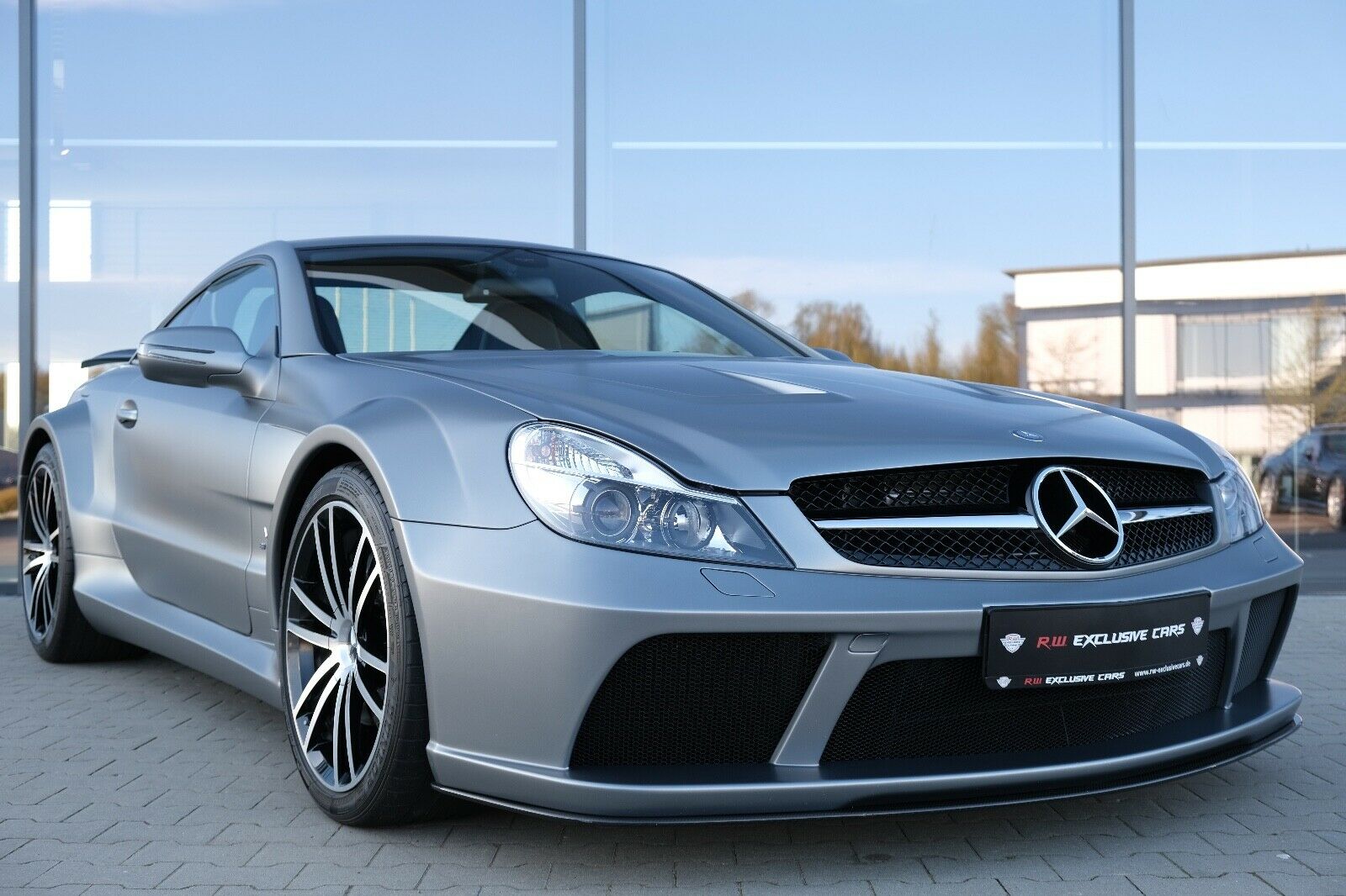 Mercedes-Benz R 230 SL 65 AMG Black Series Designo Magno Platin