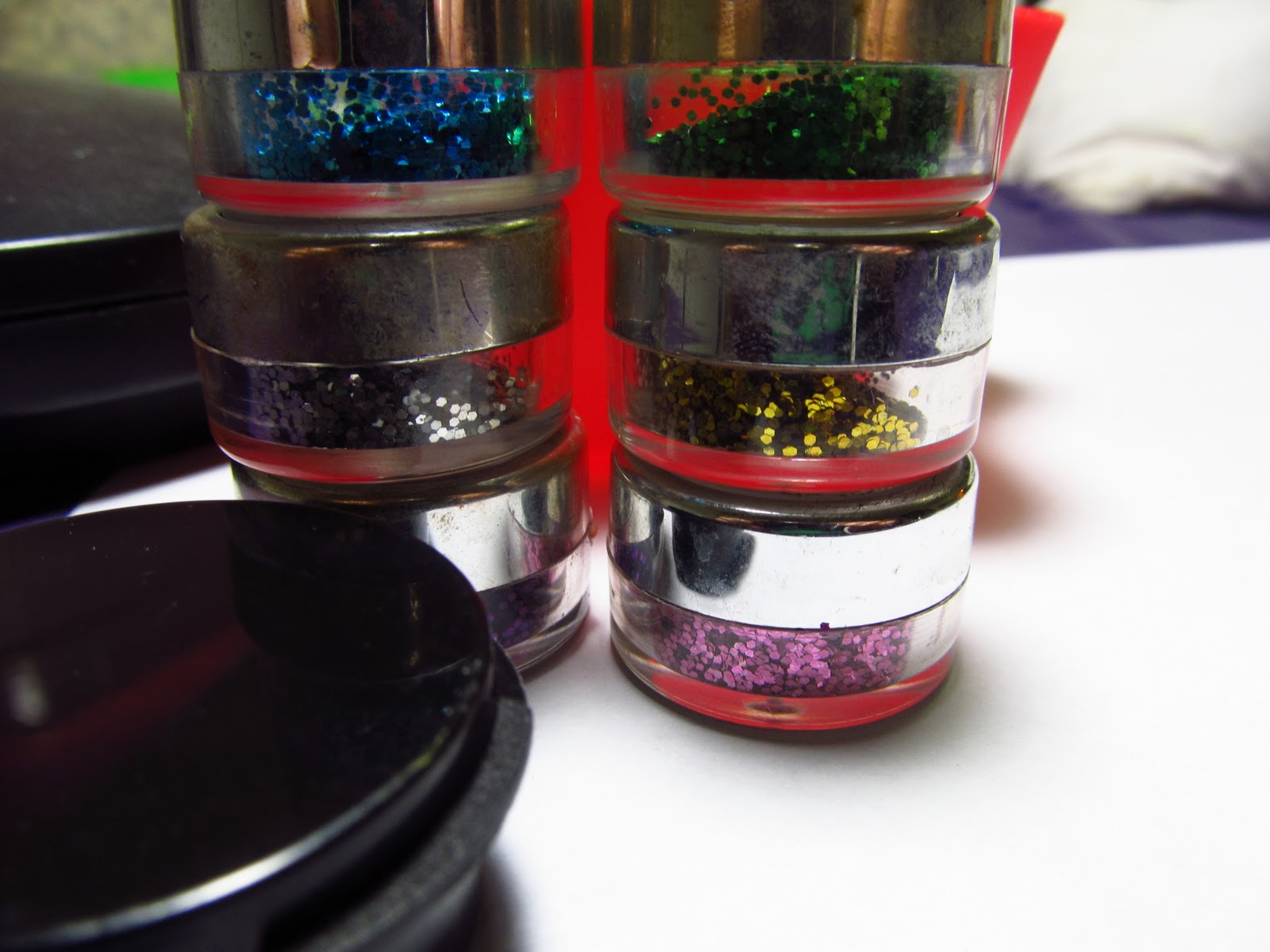 My Solution: Mini Glitter Jars ~ Welcome to DisheveledMommy.com