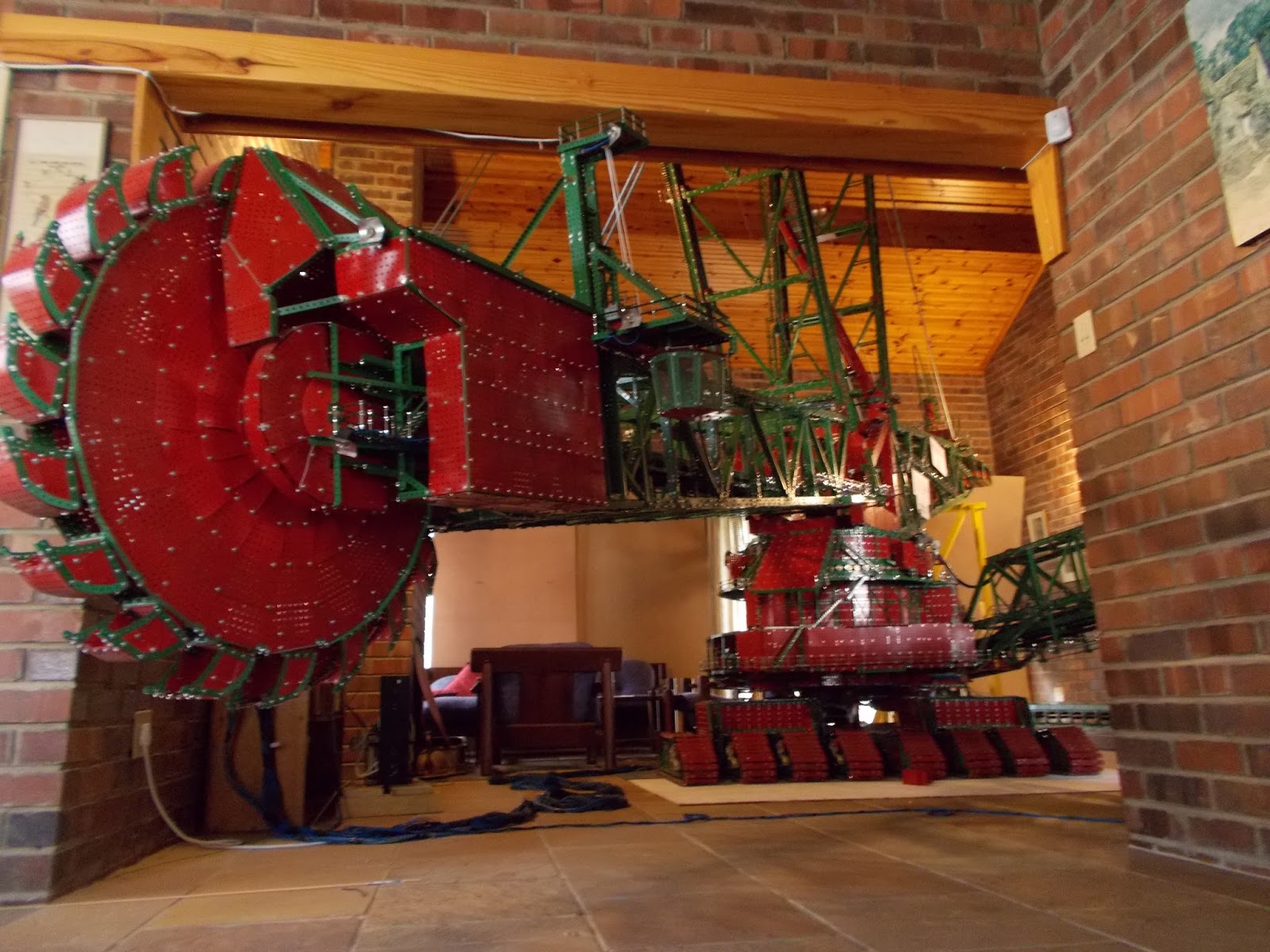 Bagger 288 Giant Meccano Model: Display of Bagger 288 to a wider ...