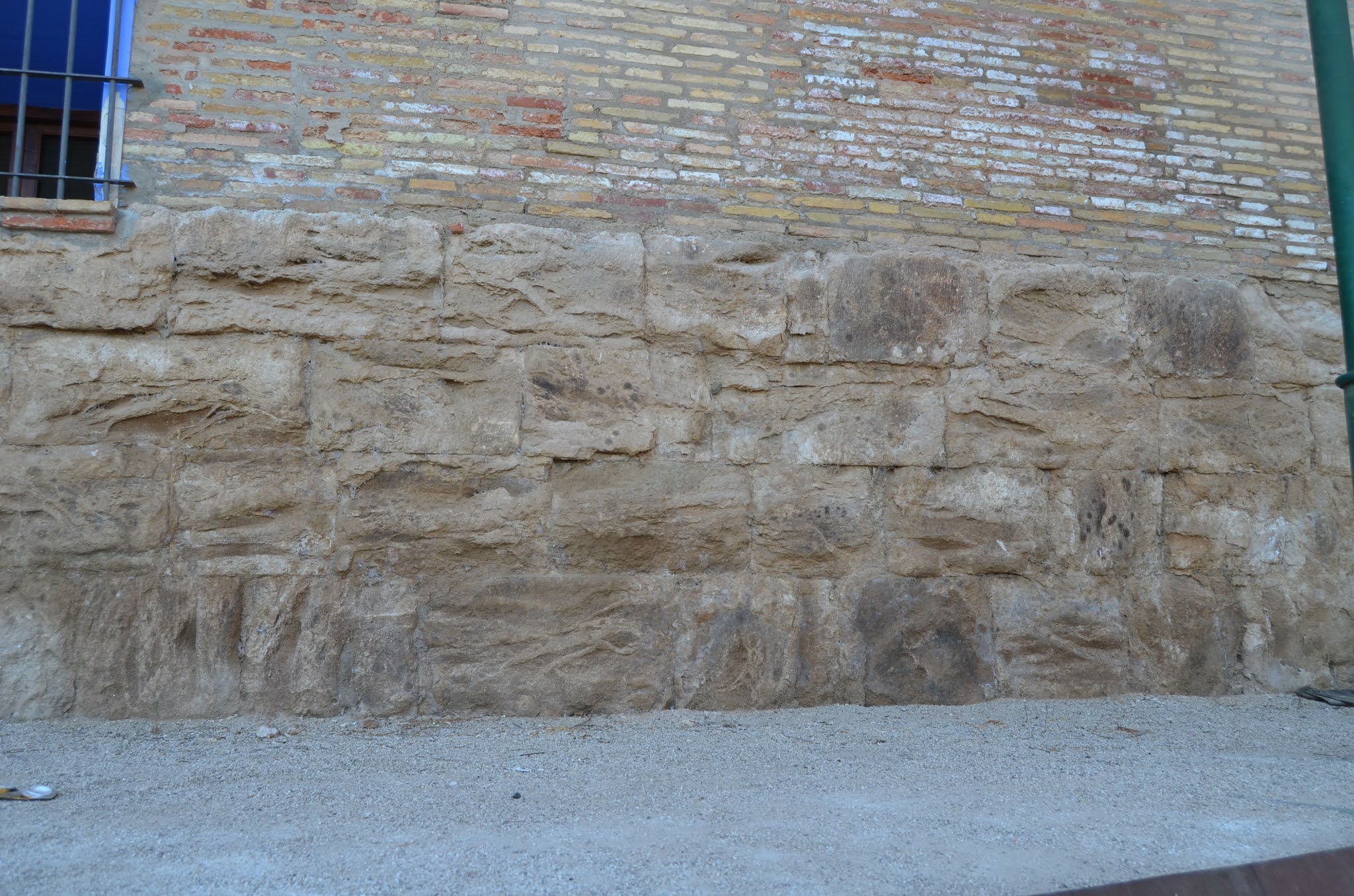 Centro de Estudios Borjanos: Sillares del castillo en el convento de ...