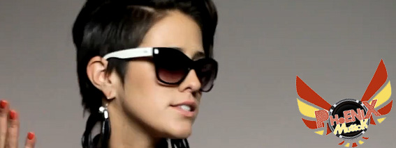 phoenixmusick: News// Singer Dev Announces Pregnancy