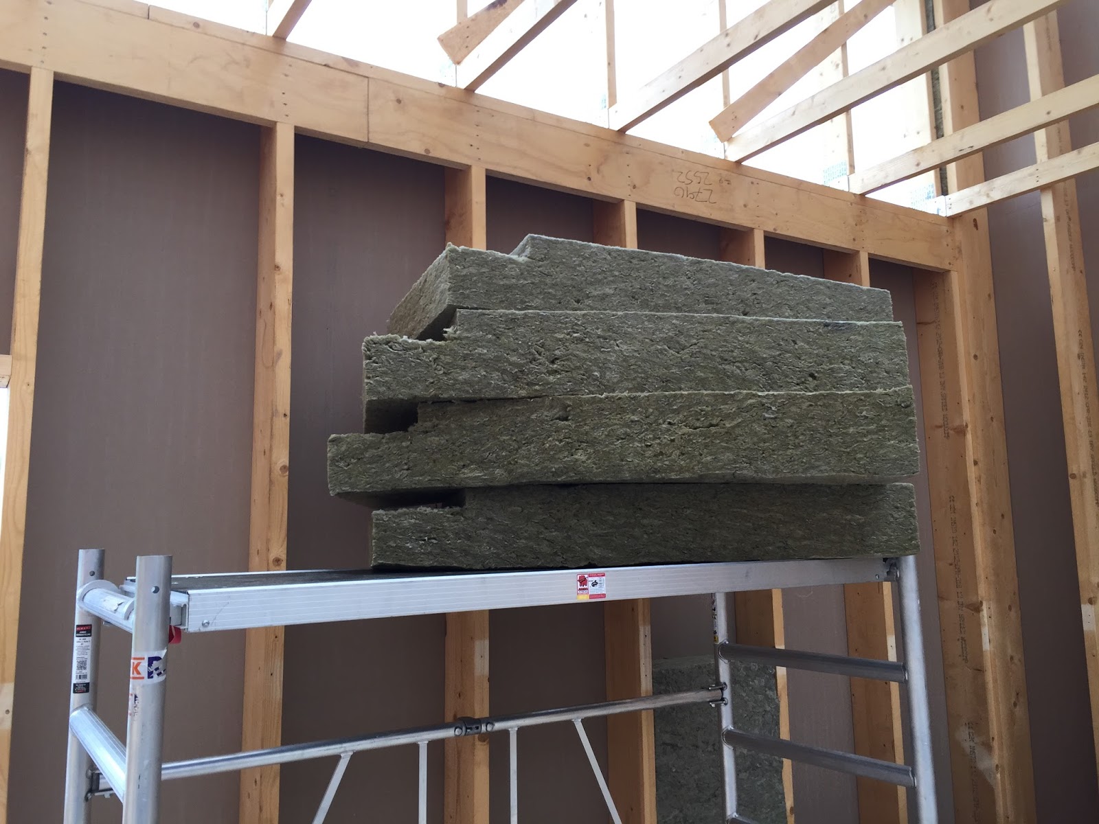 Timpurille talo -Rakennusblogi: Seinien villoitus