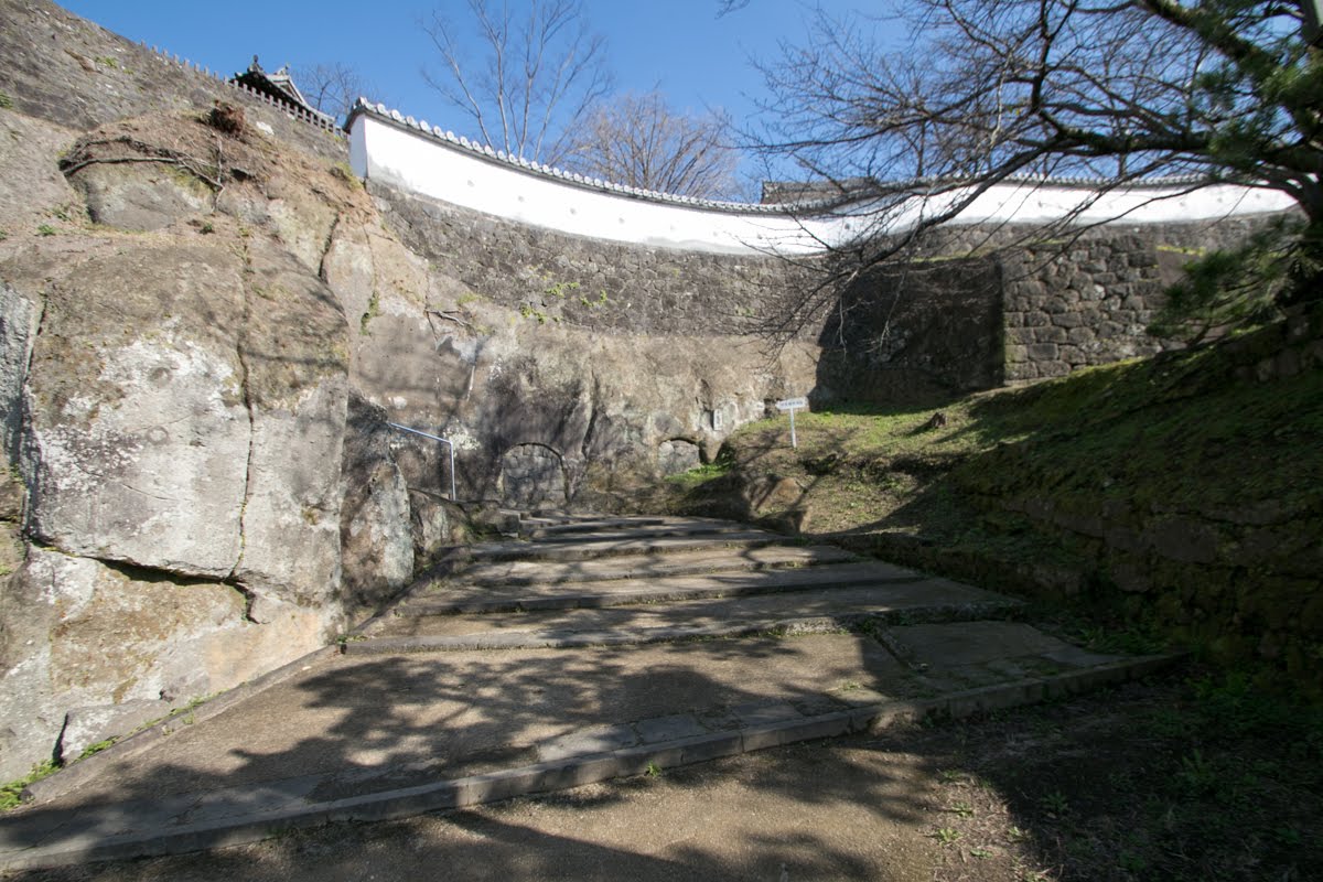 Usuki Castle -Fierce battle for fate and fame (2) Obstinacy of declined ...