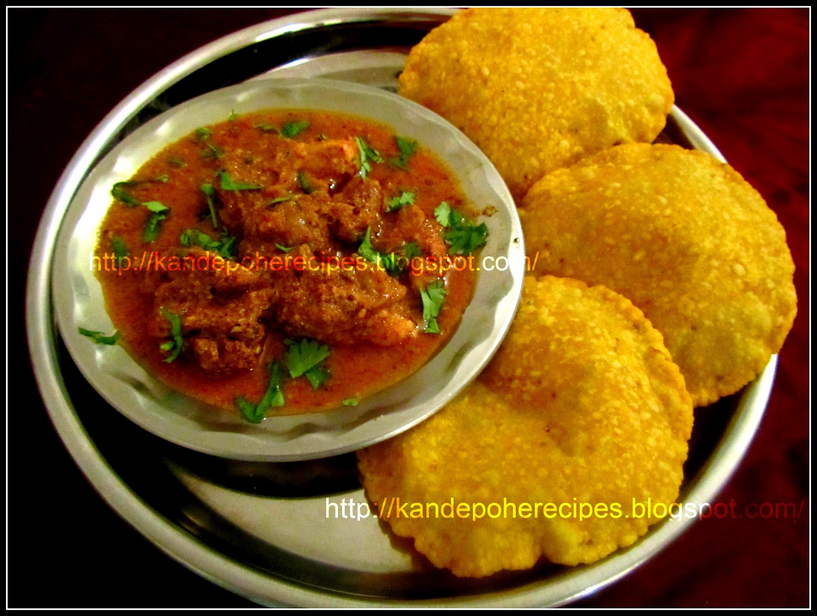 Malvani Chicken Curry and Kombdi vade / Malvani Vade | Spicy-Aroma