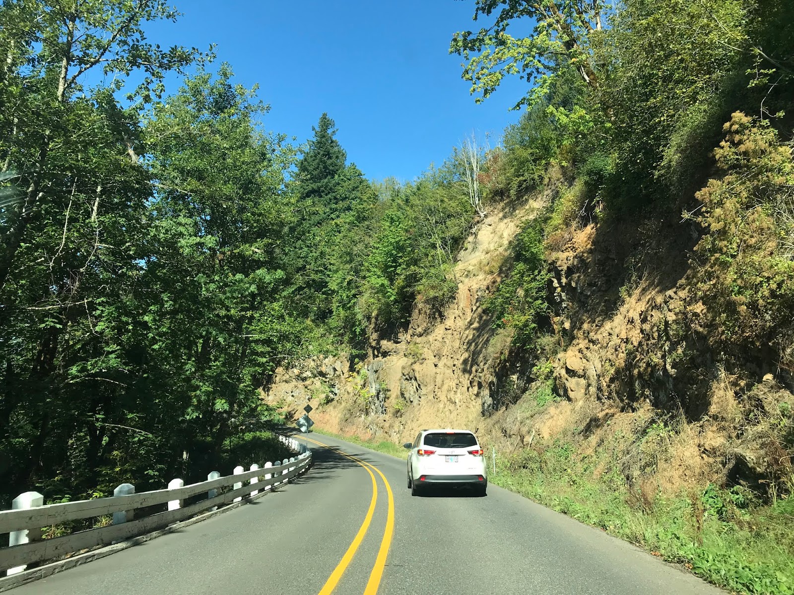 US Route 30/Columbia River Highway; old US 30 on the Historic Columbia ...