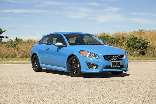 New Car Review: 2013 Volvo C30 T5 M R-Design