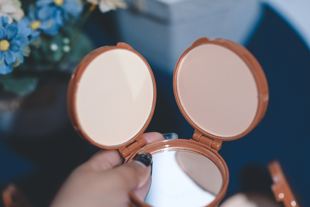 Pen My Blog: Fanbo Compact Powder in Pancake Gold Review