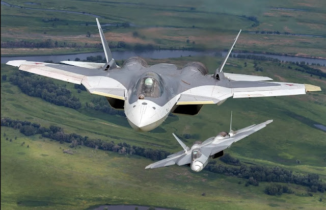 Fuerza Aérea de Rusia adquiere su primer lote de 12 aviones stealth Sukhoi Su-57 de última ...
