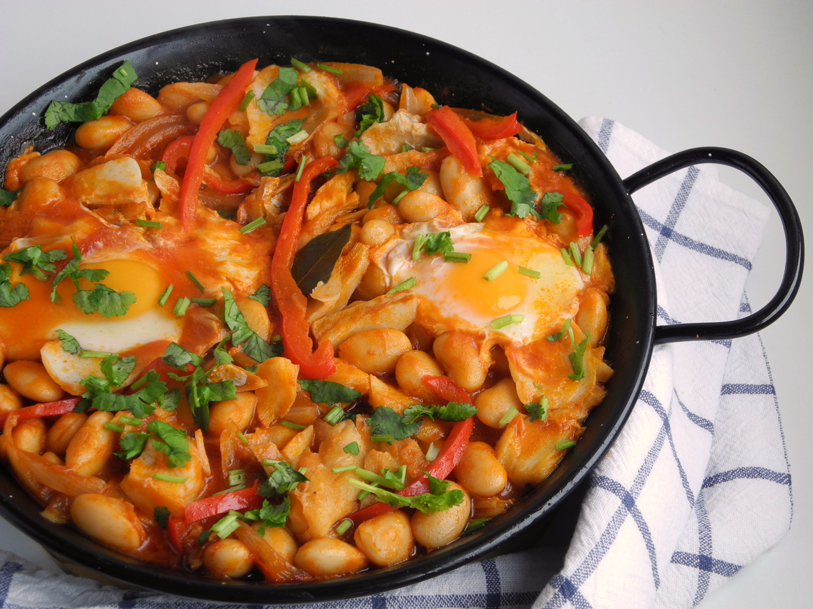 O Meu Tempero: Feijoca com bacalhau e ovos
