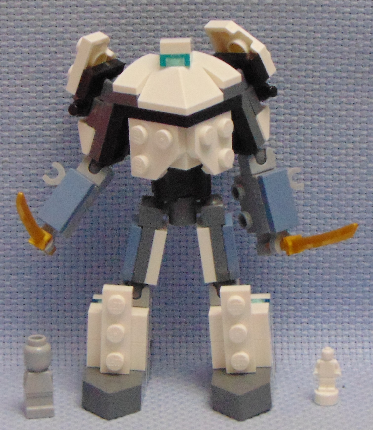The Mobile Frame Garage: Review: 30591 Ninjago Titanium Mini Mech ...