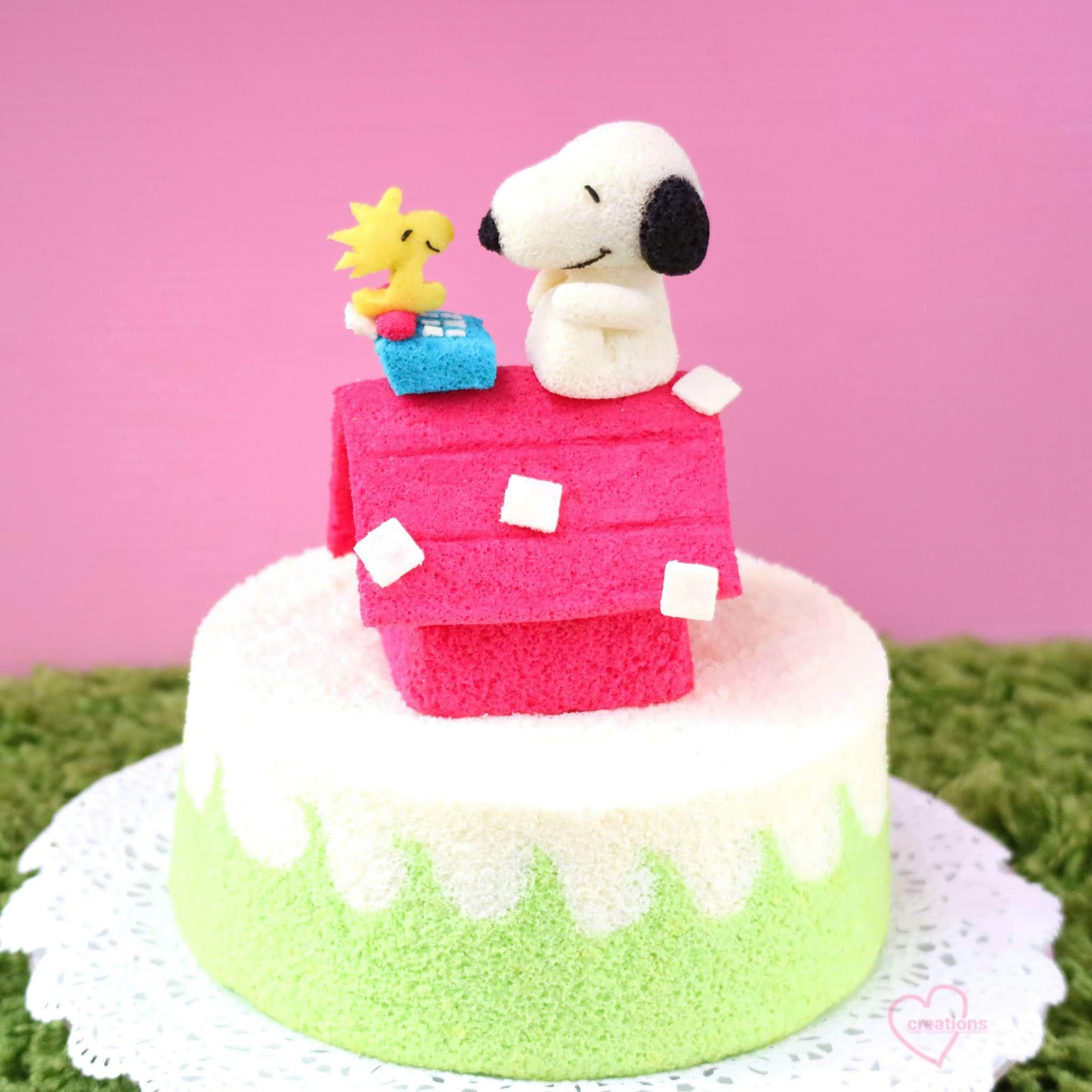 Loving Creations for You: Snoopy and Woodstock on Hurricane Chiffon Cake