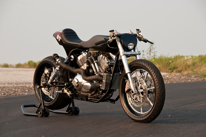 Cafe Racer Special: Wonder Customs Revolution HD V-Rod
