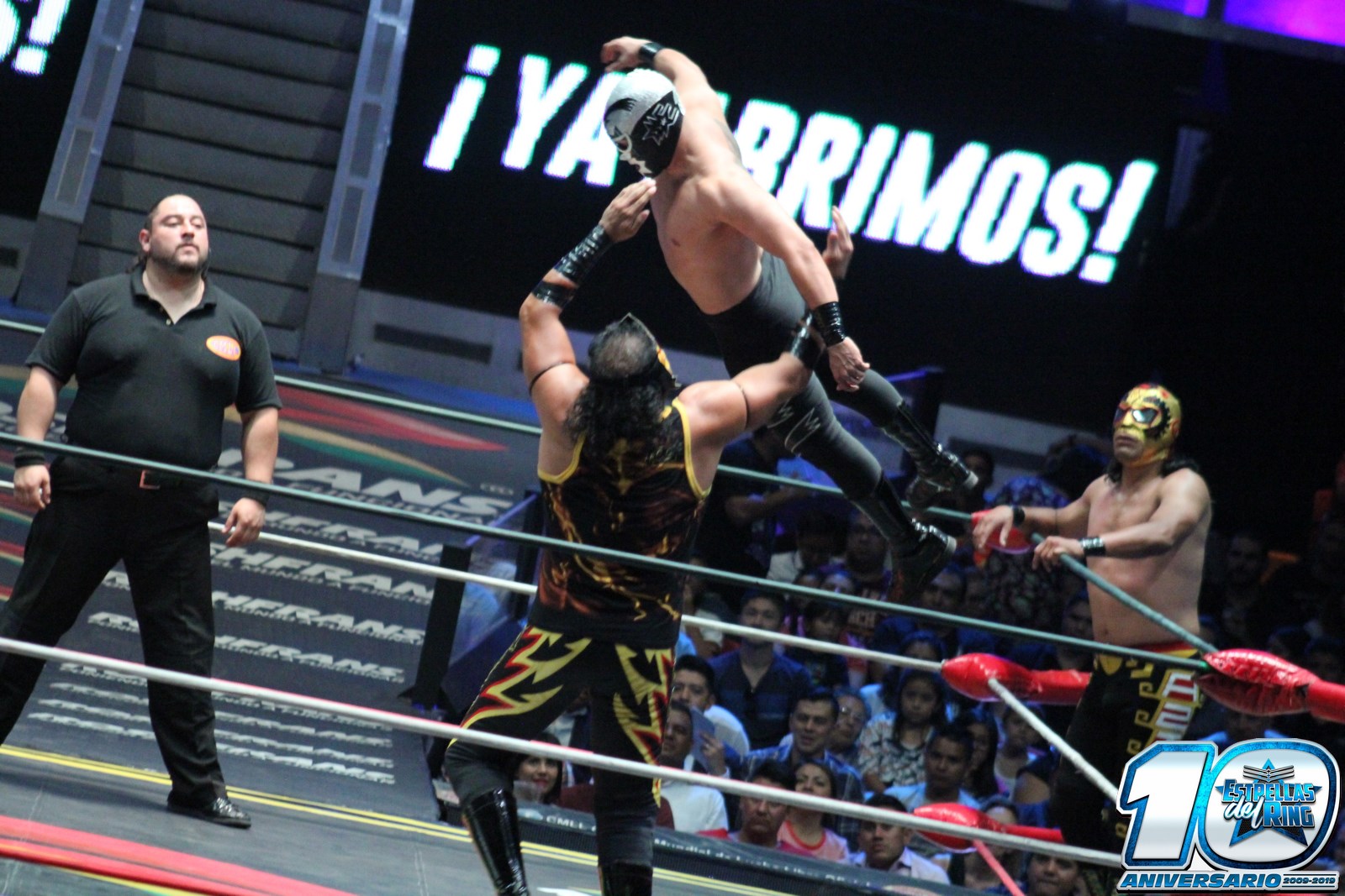 ESTRELLAS DEL RING.: Triunfo con humillación de los Ingobernables a los ...