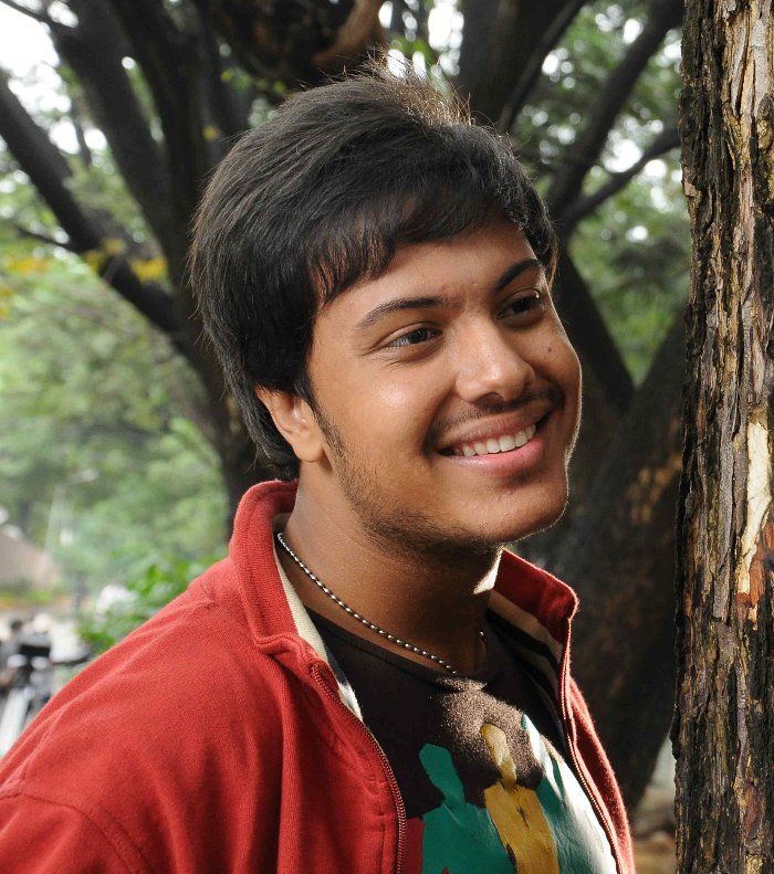 Entire Cinema Gallery - Movie Posters, Movie Gallery, Movie Stills ...