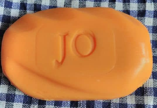 Jo Sandal & Turmeric Soap Review | Beauty and Personal Grooming