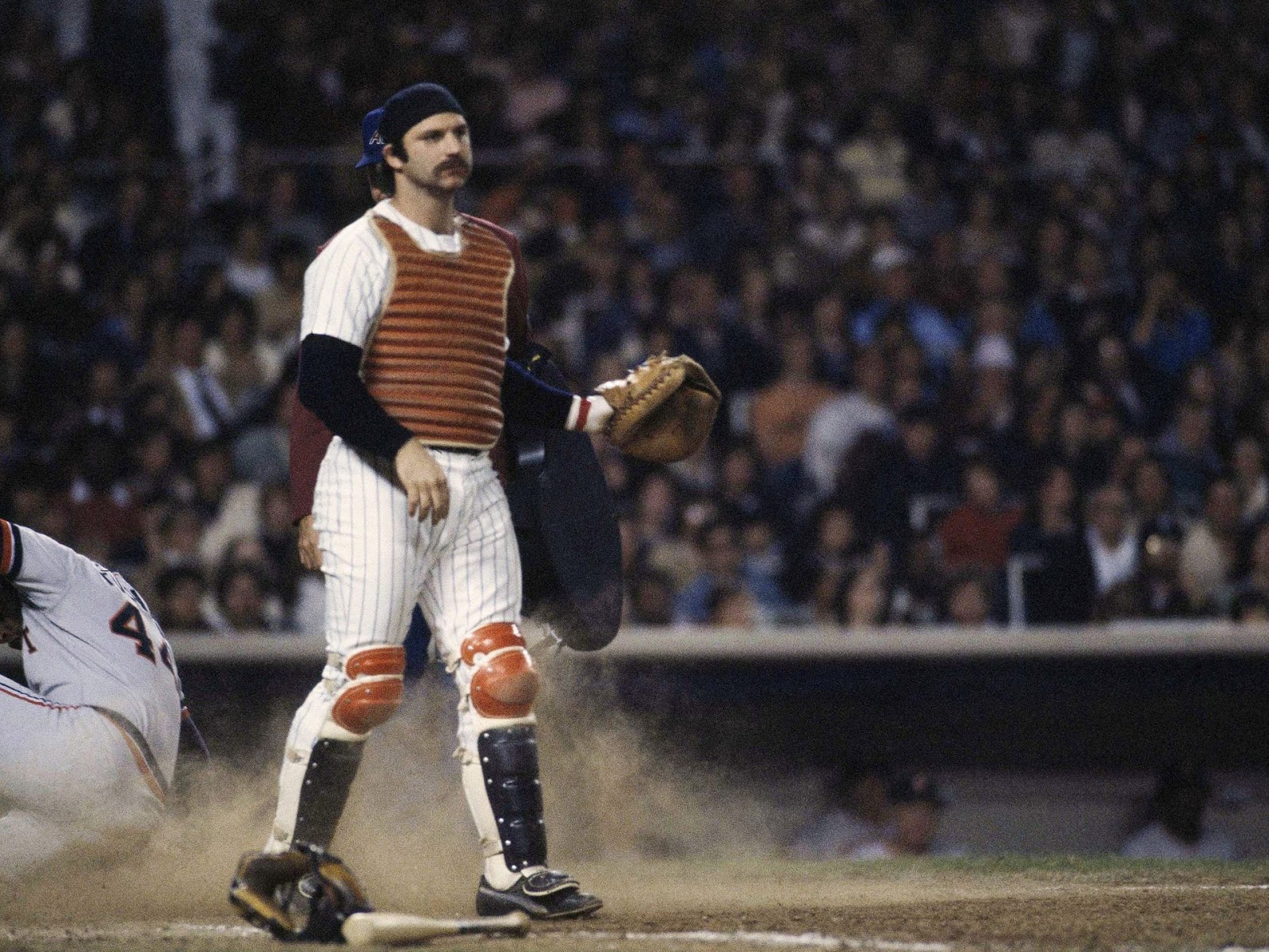 Fenway Reflections: As Yankee Stadium weeped, teary Luis Tiant stood tall