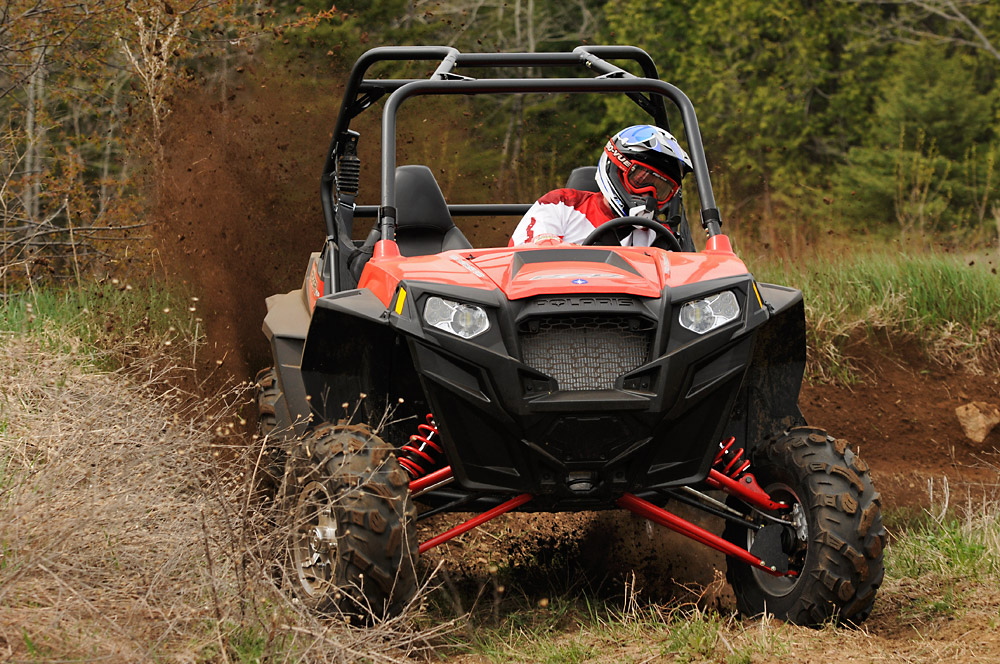 New Cars & Bikes: Polaris RZR XP-900 UTV Pictures