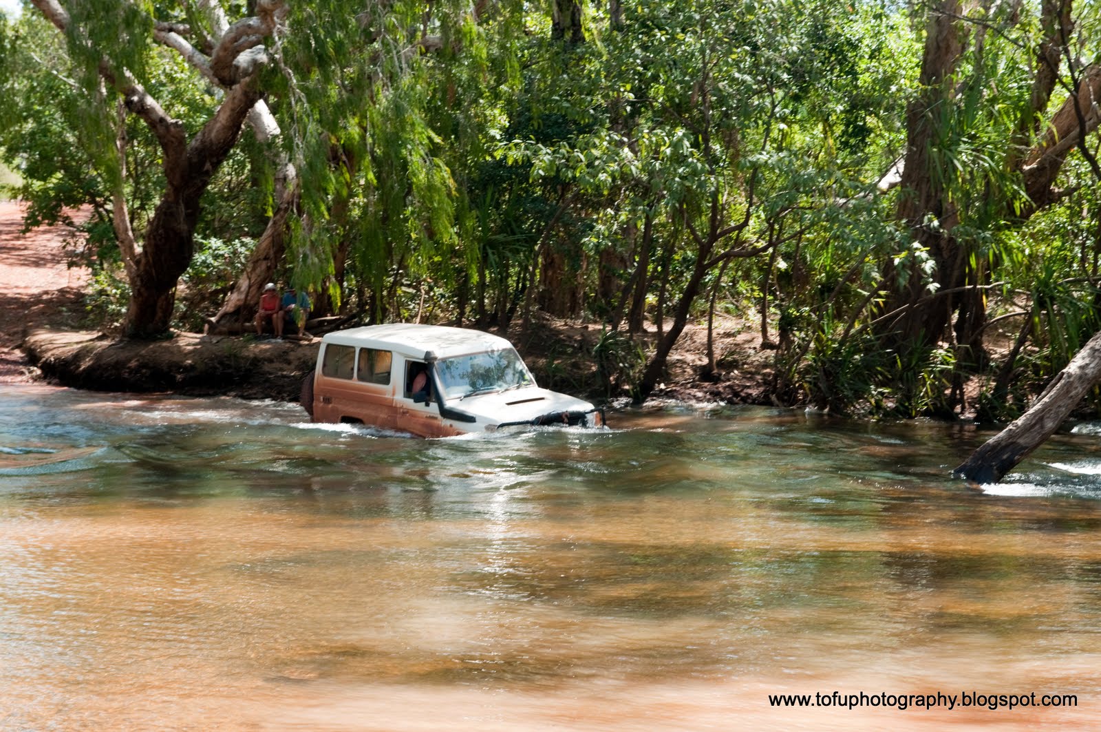 Tofu Photography: Crossing the Goyder River!