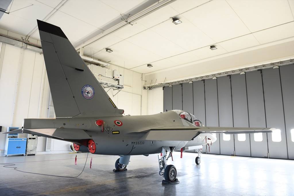 AM-Leonardo: prosegue l'evoluzione della International Flight Training ...