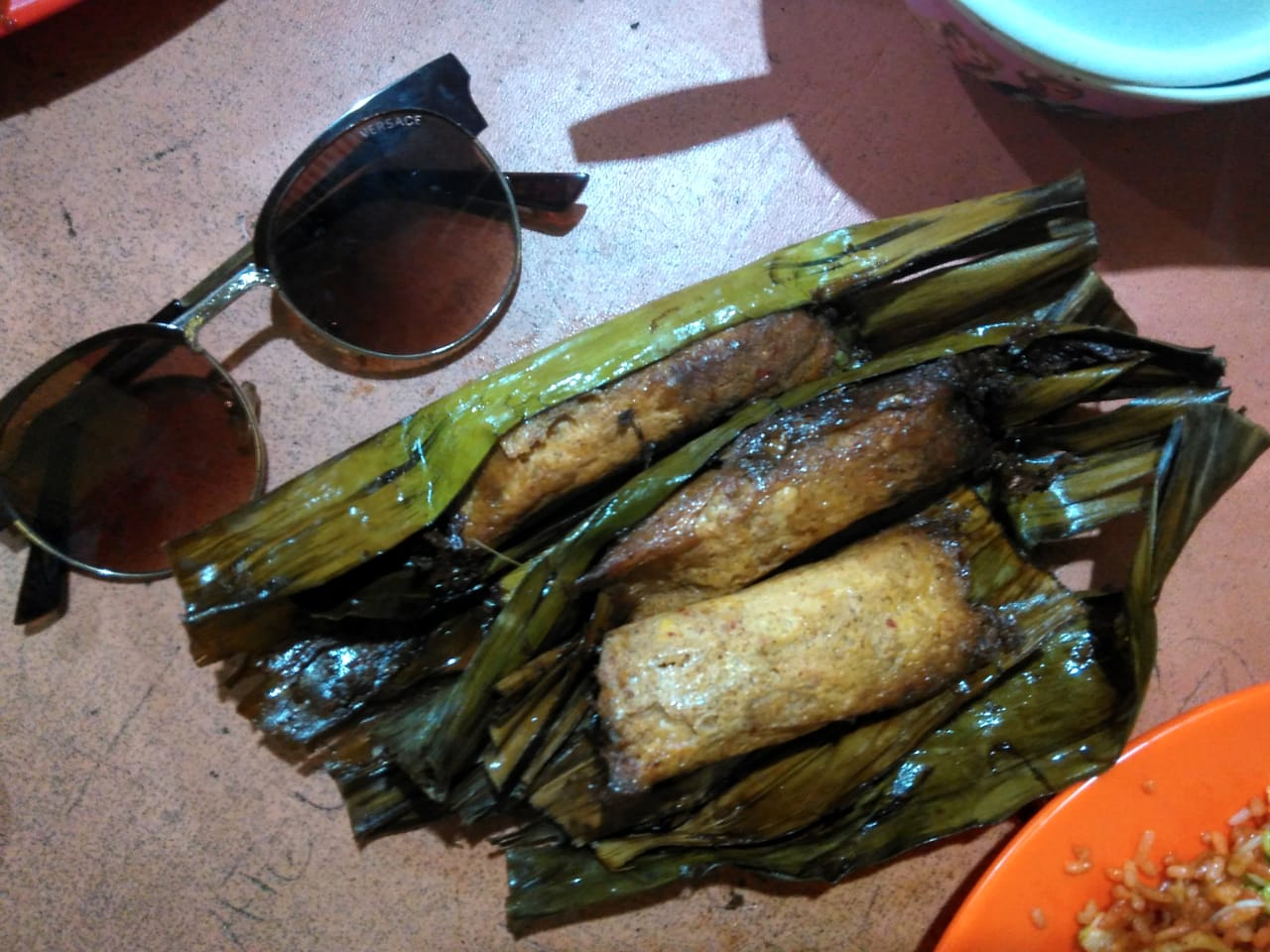 (BUKAN) REVIEW NDOK BADER