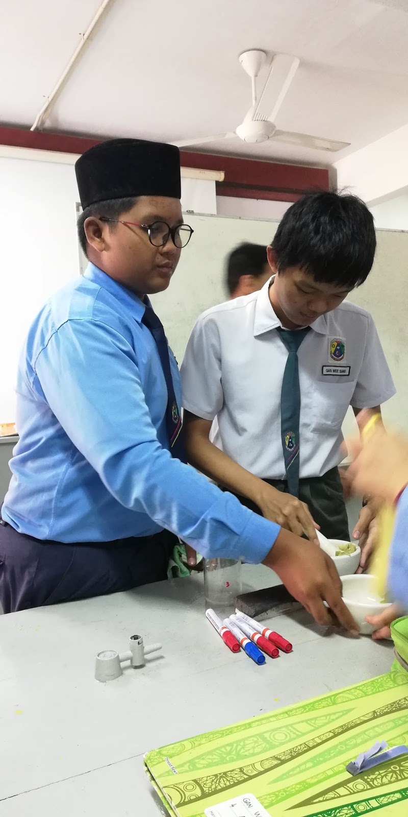 SMK SAGIL TANGKAK, JOHOR: Amali Kimia - Pengesteran