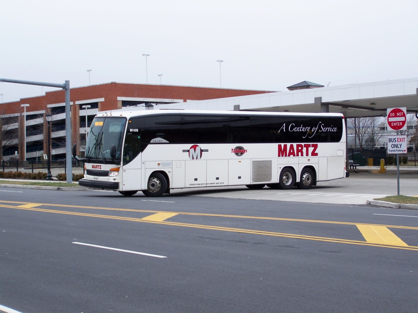 Frank's Place: Martz Bus