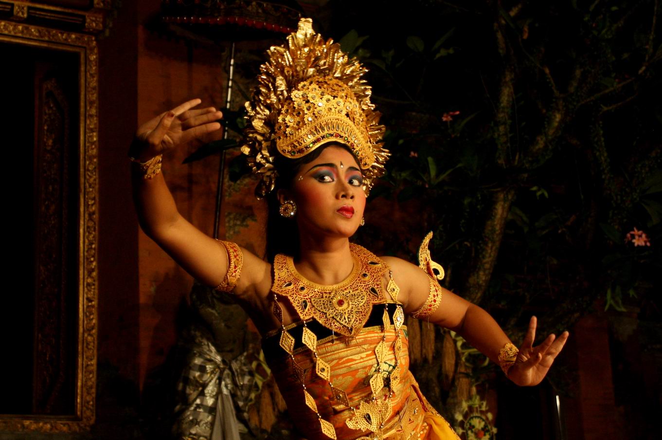 brownieskien: Bali Dance