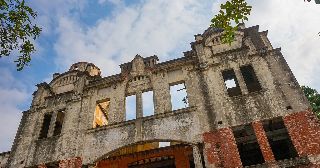 Prédio Pott - virado para nascente na actual Av. Samora (1/12)