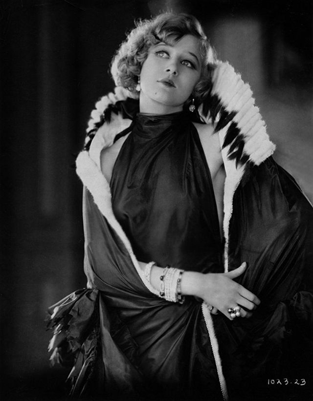40 Gorgeous Photos of Greta Nissen in the 1920s and ’30s ~ Vintage Everyday