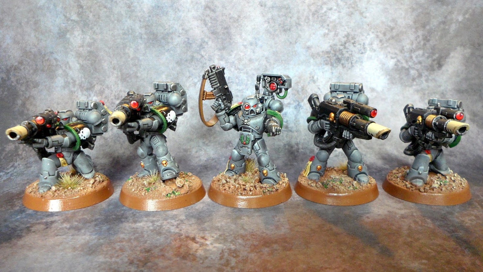 Toys & Hobbies A Warhammer 40K Space Marines Devastator Squad Lascannon ...