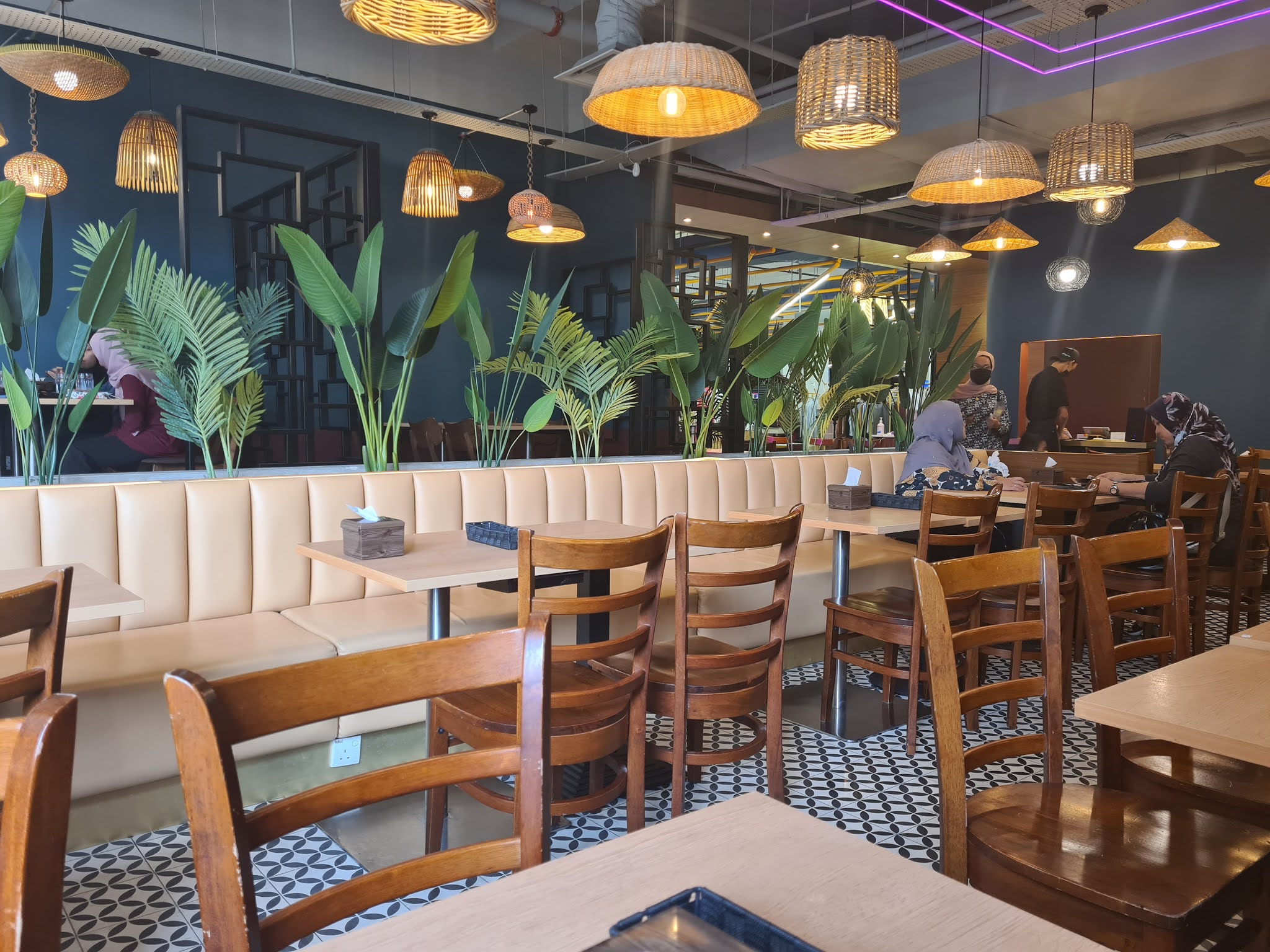 WANDERLUST DJ: Eid Restaurant, Tamarind Square, Cyberjaya