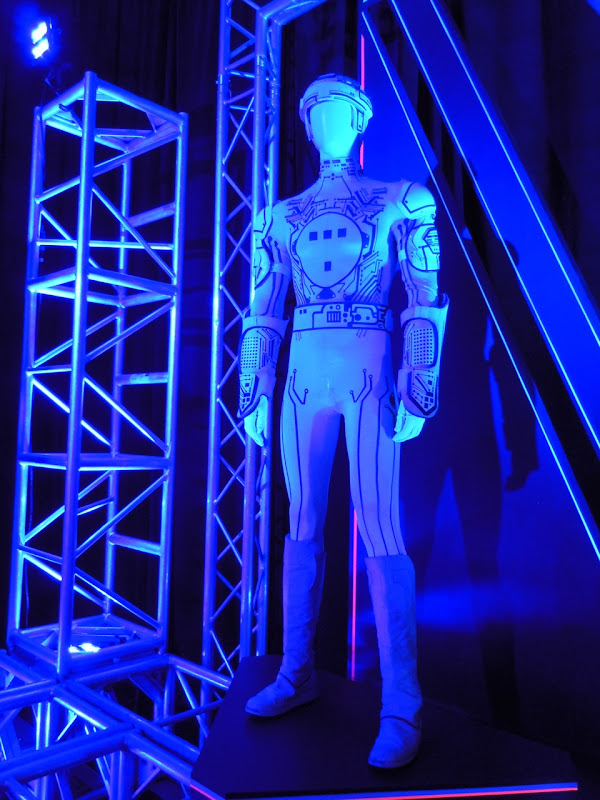 Hollywood Movie Costumes and Props: Costumes from the original Tron on ...