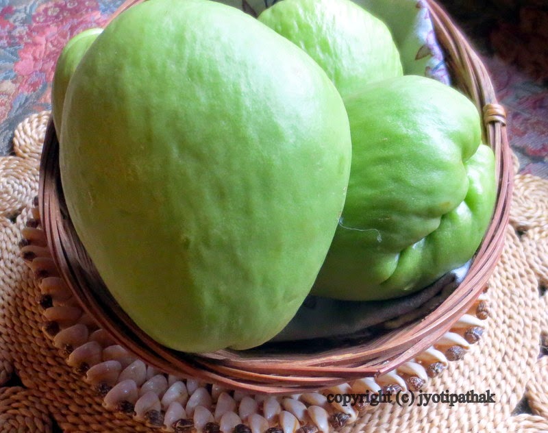 Taste of Nepal: Chayote Squash - इस्कुश (Iskush ko Tarkaari)
