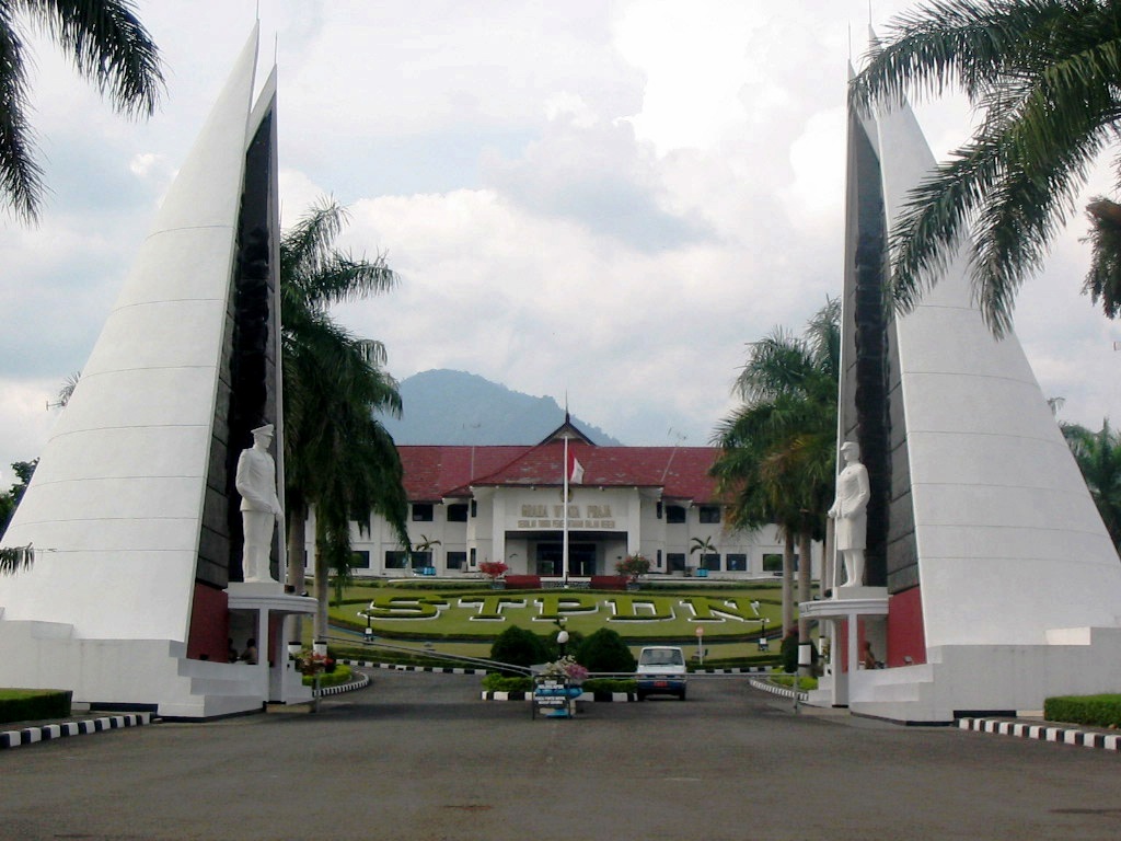 STPDN Angkatan 17: Lingkungan STPDN-Jatinangor Kabupaten Sumedang