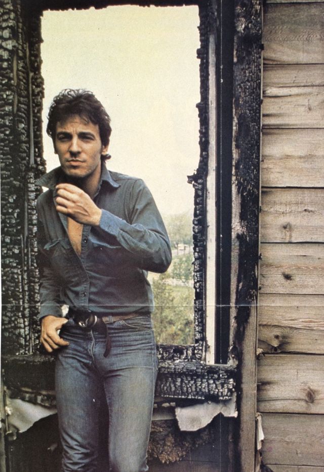 30 Rare Vintage Photographs of a Young and Handsome Bruce Springsteen ...