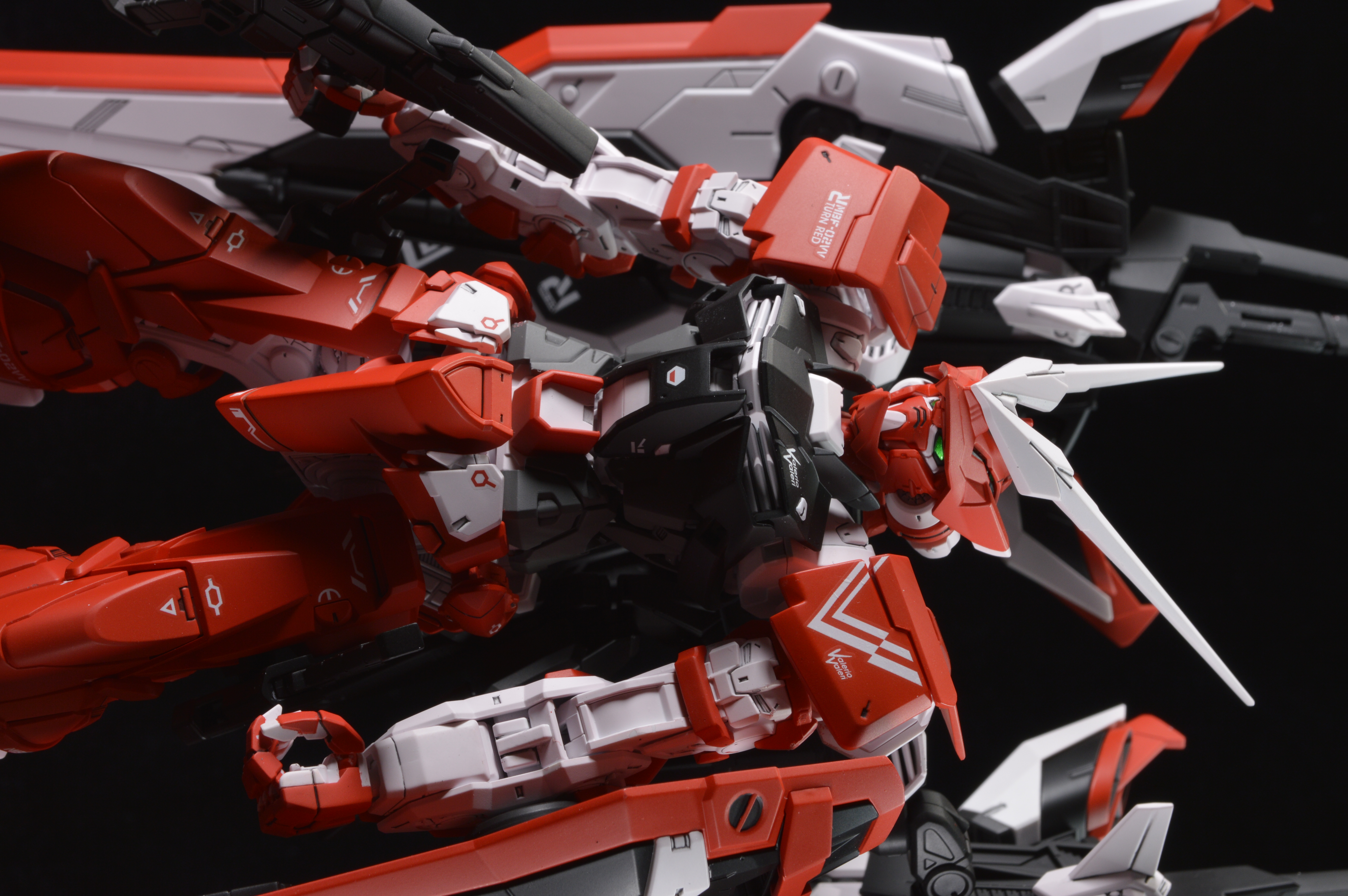 MG Gundam Astray Turn Red
