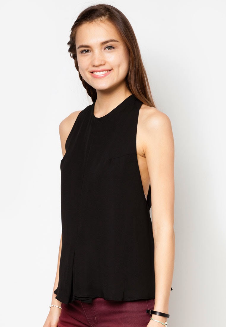 Tops -Cut In Sleeveless Top - VenensiaOnlineBoutiqueVenensia Online ...