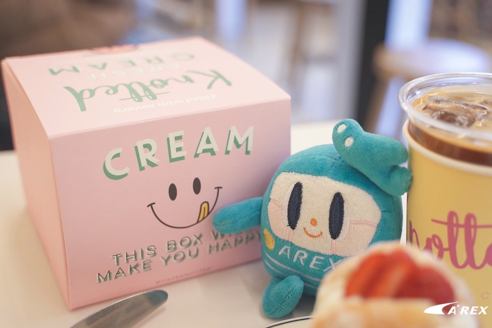 AREX: [Recommended Doughnuts in Seoul] Cafe Knotted and Awesome Donut Seoul