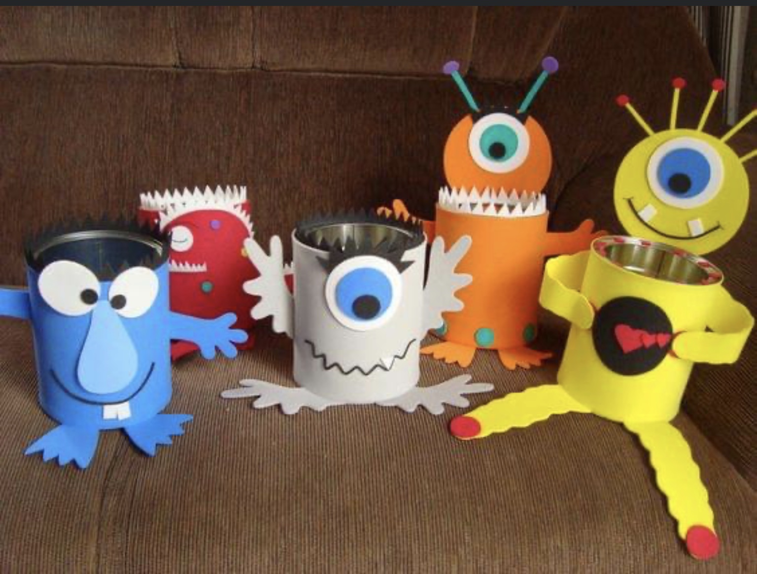 Las estrellas de Primaria: Monstruos reciclados