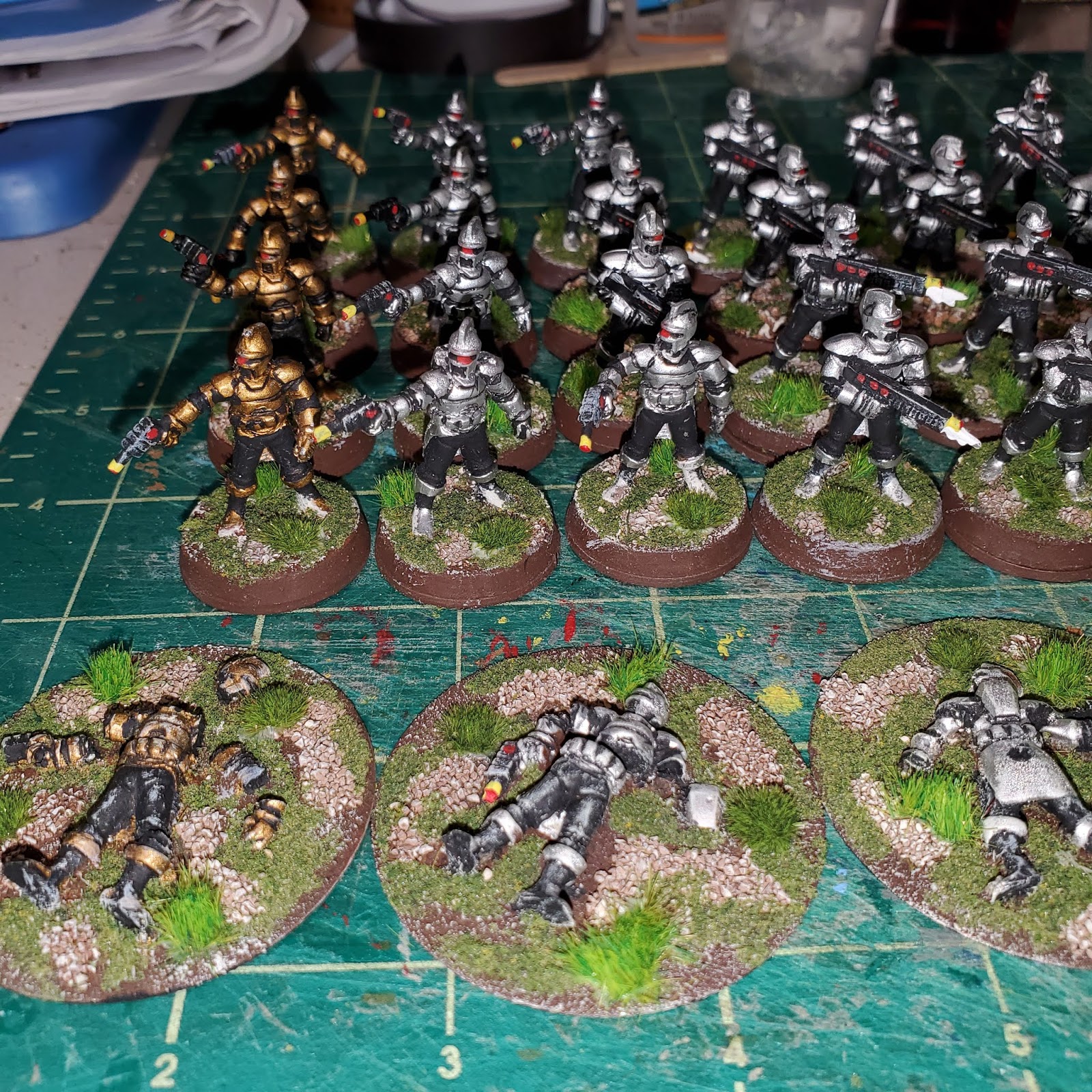 Gamer Architect: 28mm Battlestar Galactica (Classic) Miniatures